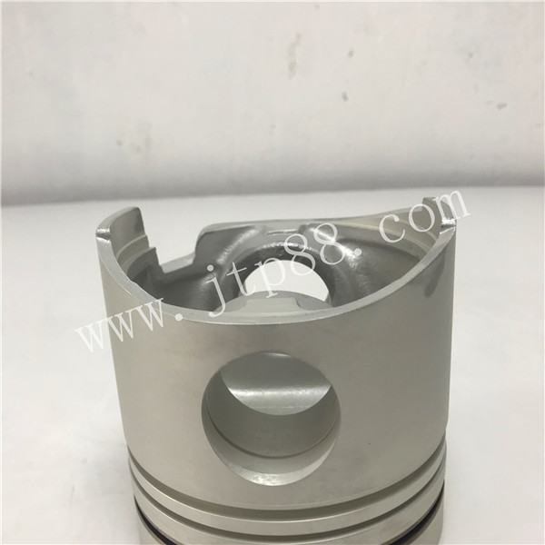 TD27 Nissan Diesel Engine Piston , Engine Parts Piston OEM 12011-96964